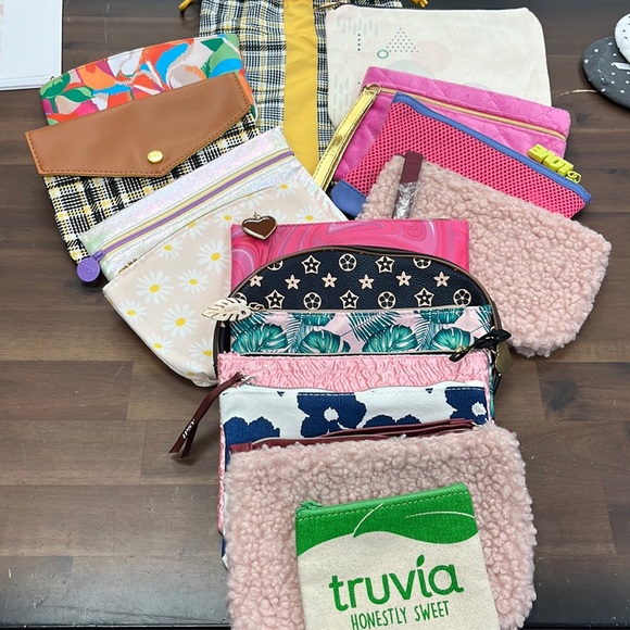 ipsy | Bags | Ipsy Huge 6 Pc Bag Lot | Poshmark